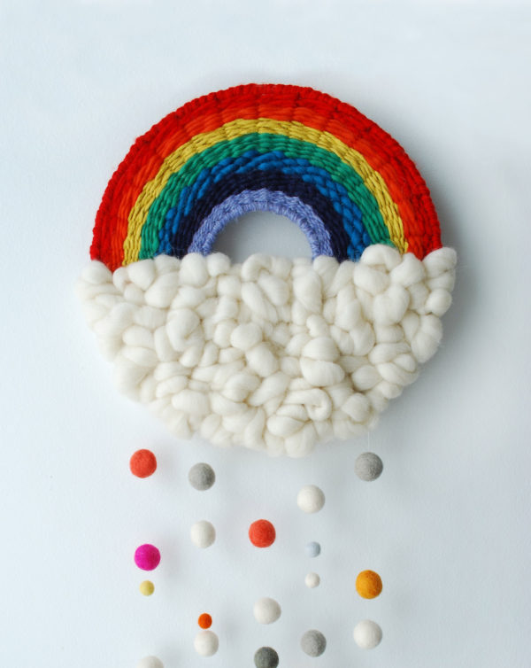 Craft tutorial: make a rainbow weaving - We Are Scout